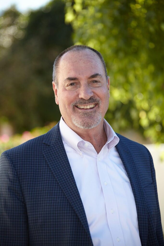 Jeff Senior, Gina Stouffer to Receive HSMAI Career Achievement Honors ...